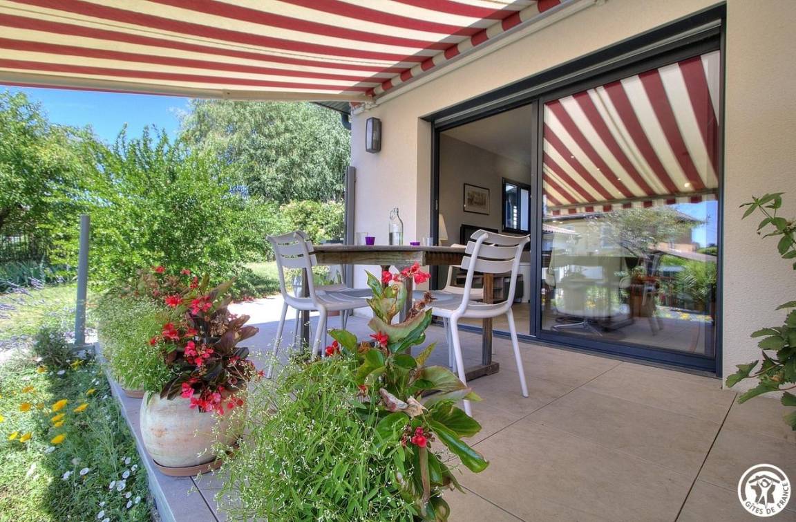 50 M² Gîte ∙ 1 Chambre ∙ 4 Personnes - Rhône-Alpes