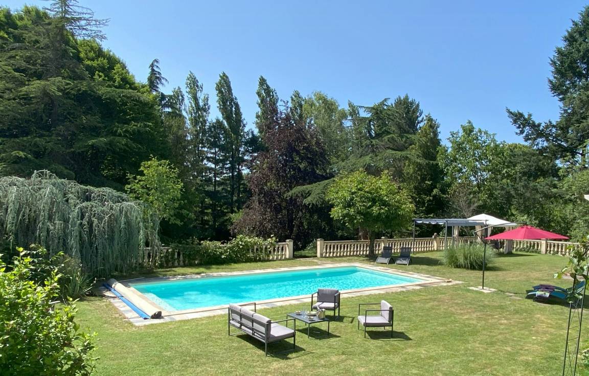 126 M² Maison De Vacances ∙ 4 Chambres ∙ 8 Personnes - Ibis Vichy