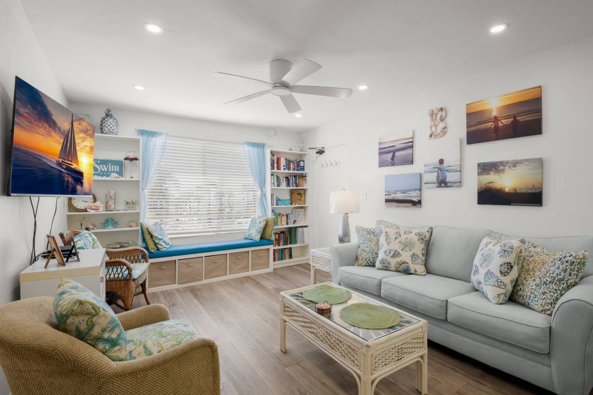 73 M² House ∙ 2 Bedrooms ∙ 8 Guests - Treasure Island, FL