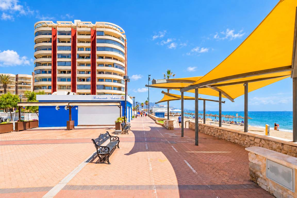 67 M² Apartment ∙ 2 Bedrooms ∙ 4 Guests - Fuengirola