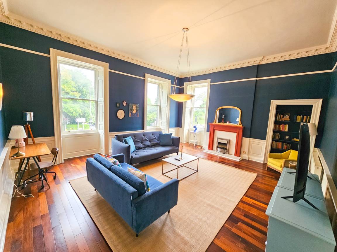 100 M² Apartment ∙ 2 Bedrooms ∙ 5 Guests - The University of Edinburgh