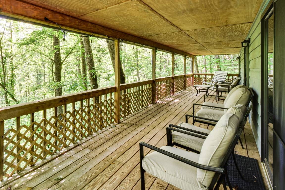 136 M² House ∙ 2 Bedrooms ∙ 4 Guests - Franklin, NC