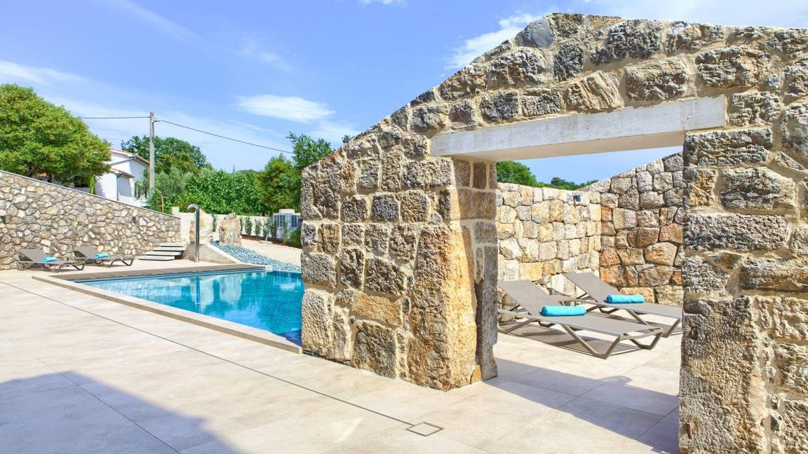 432 M² Villa ∙ 2 Habitaciones ∙ 6 Huéspedes - Cres