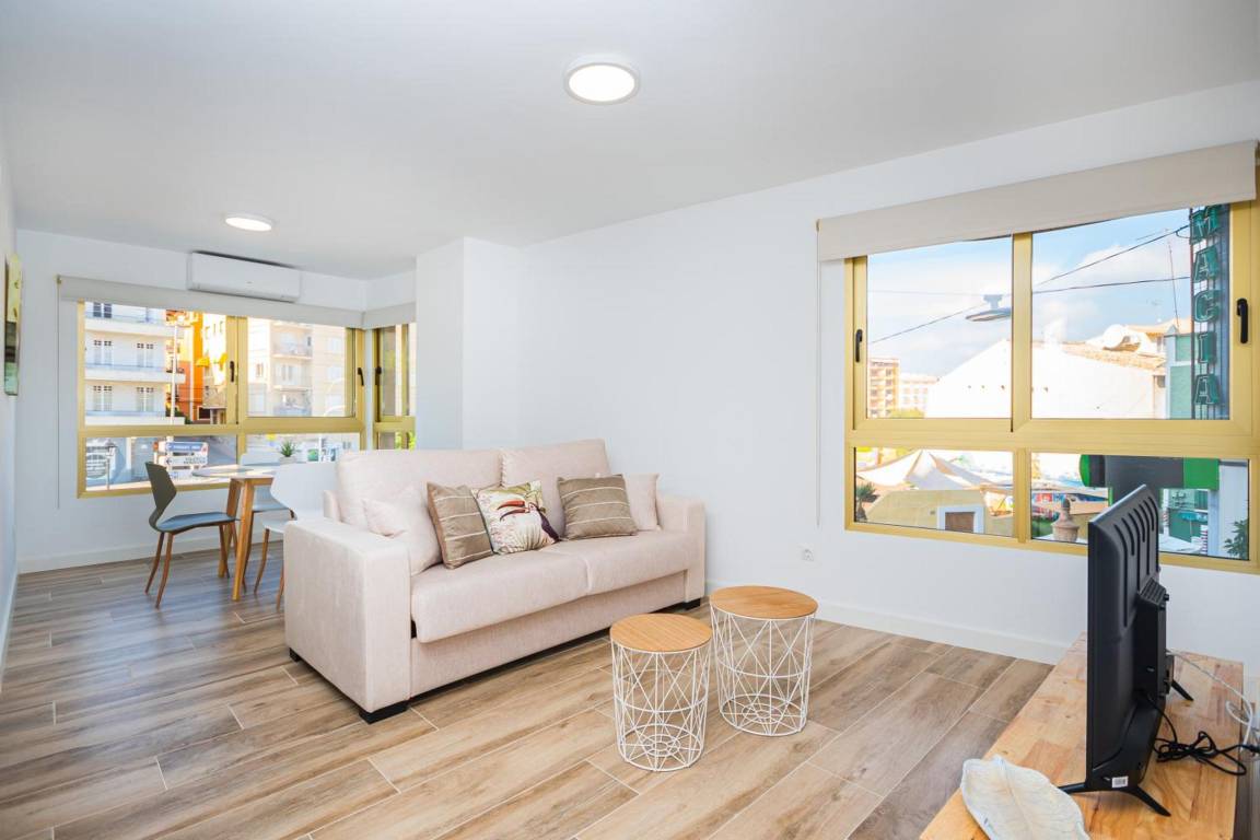 78 M² Apartamento ∙ 1 Habitación ∙ 4 Huéspedes - Villajoyosa