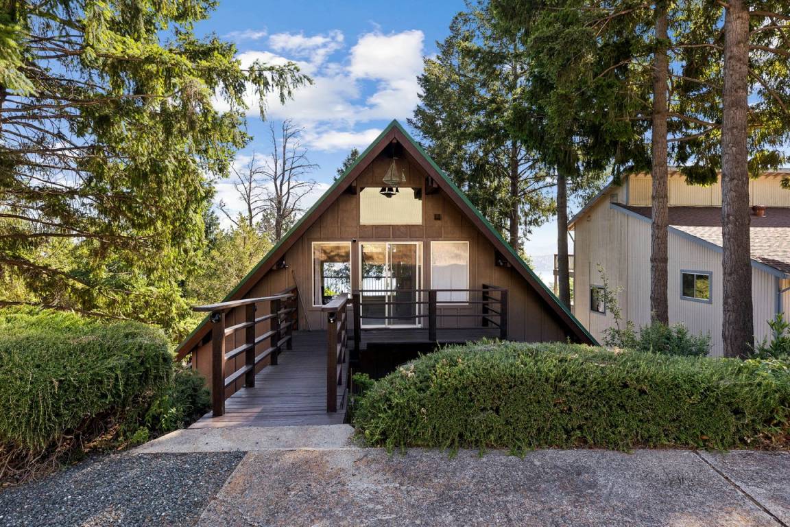 Cabin ∙ 2 Bedrooms ∙ 4 Guests - Clear Lake State Park, Kelseyville