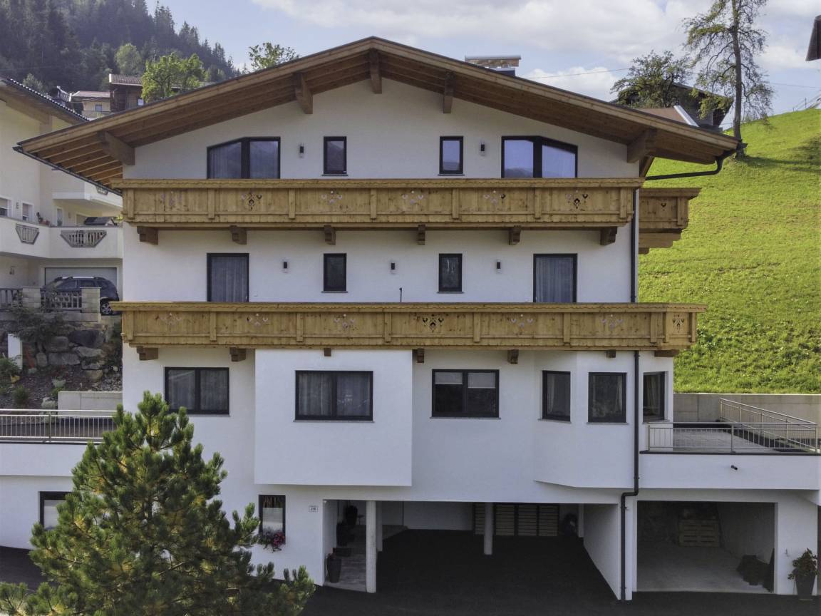 100 M² Apartment ∙ 4 Bedrooms ∙ 8 Guests - Zell am Ziller