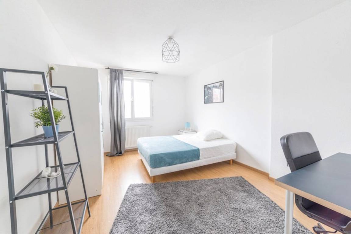 98 M² Privatzimmer ∙ 1 Schlafzimmer ∙ 4 Gäste - Strassburg