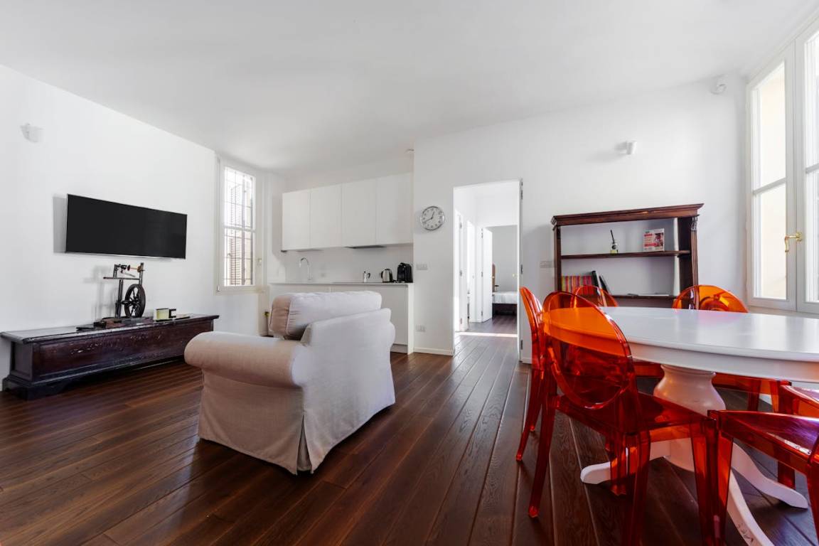 77 M² Apartamento ∙ 2 Habitaciones ∙ 4 Huéspedes - Bologna