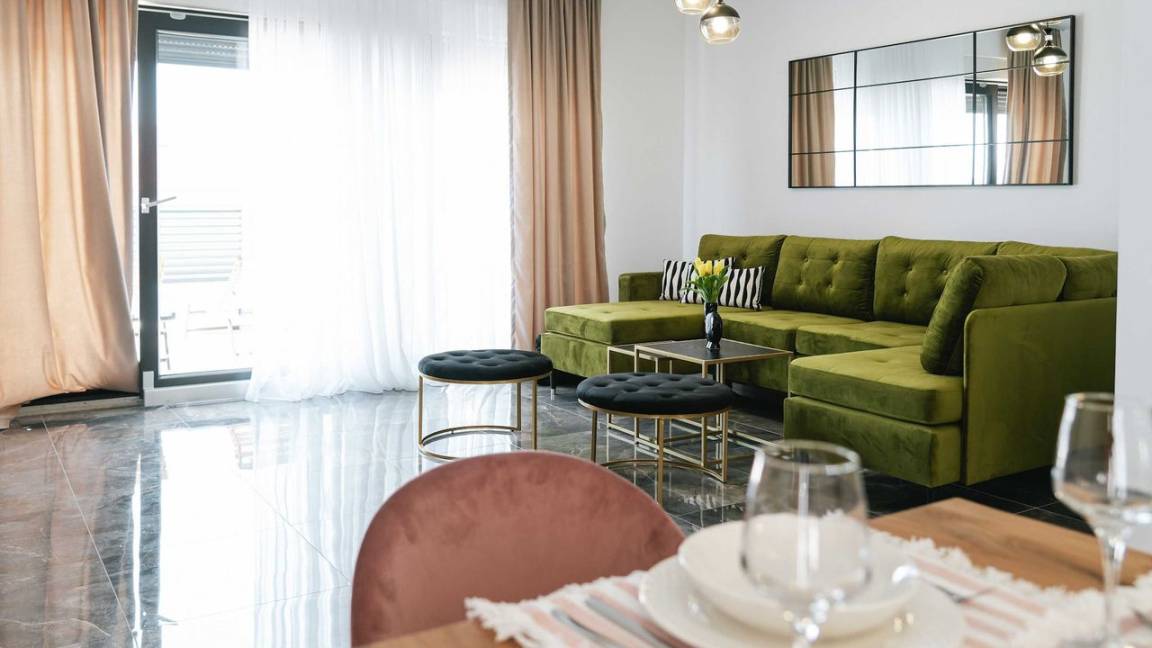 130 M² Ferienwohnung ∙ 3 Schlafzimmer ∙ 8 Gäste - Rogoznica