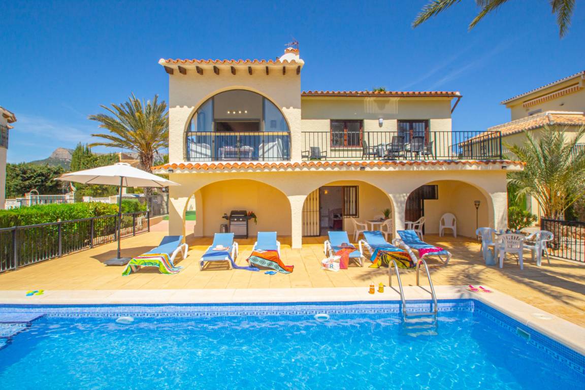 175 M² Villa ∙ 3 Chambres ∙ 6 Personnes - Calp