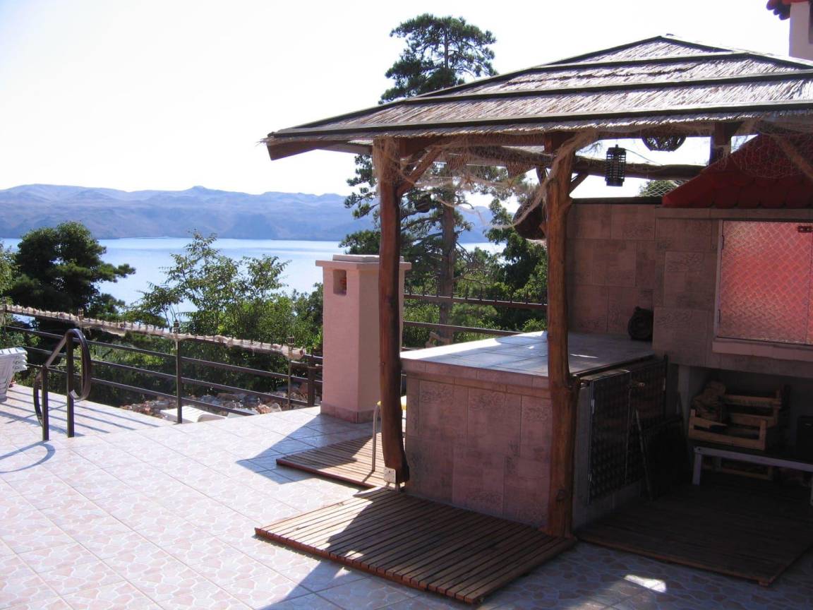 100 M² Apartment ∙ 2 Bedrooms ∙ 9 Guests - Karlobag