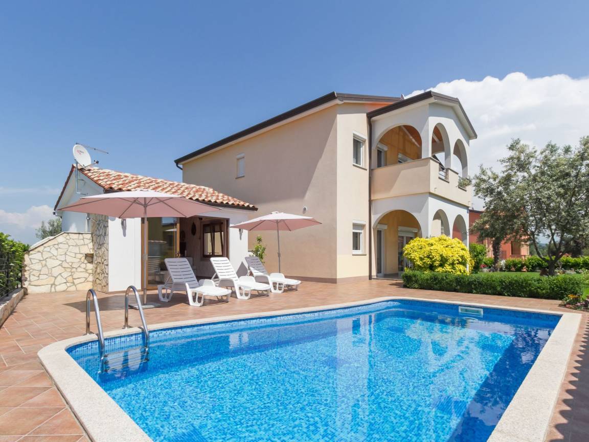 80 M² Talo ∙ 3 Makuuhuonetta ∙ 4 Vierasta - Portorož