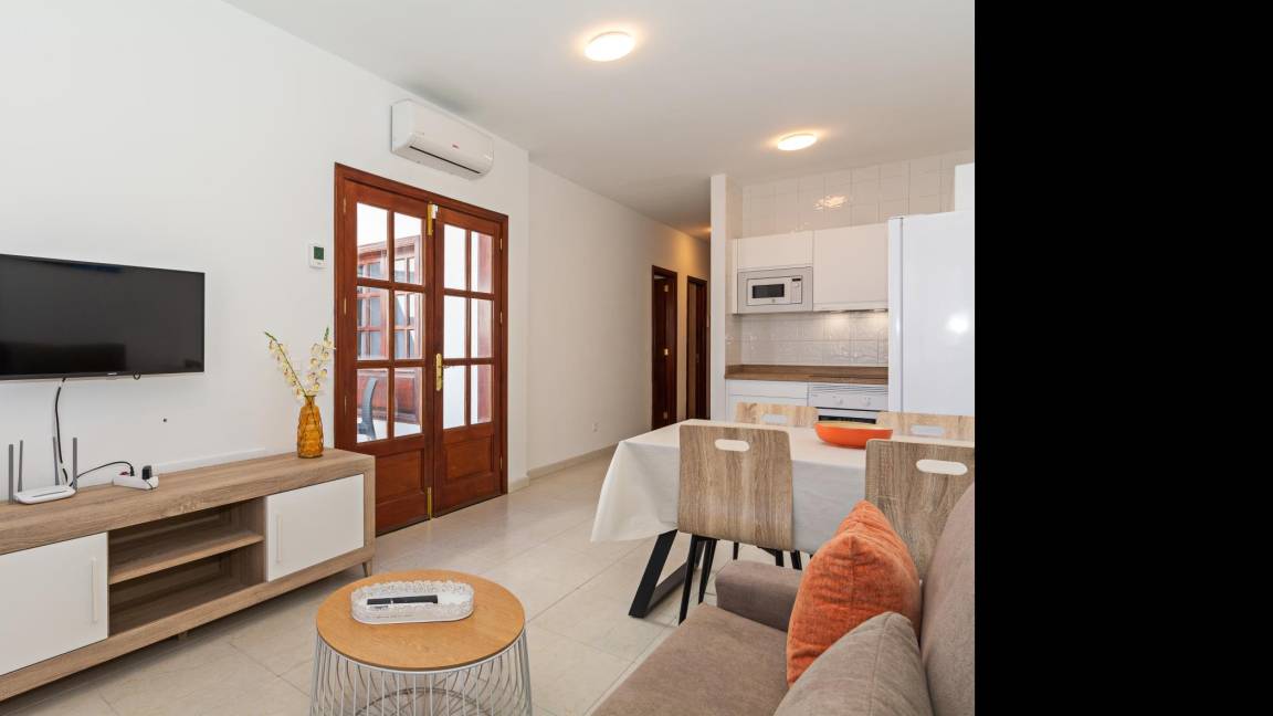 52 M² Apartment ∙ 2 Bedrooms ∙ 4 Guests - Playa Blanca