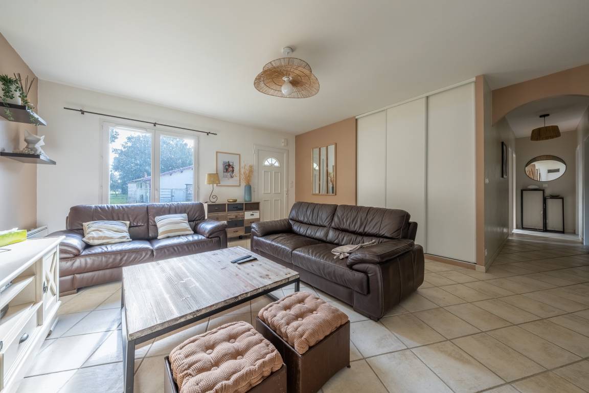 120 M² Maison De Vacances ∙ 5 Chambres ∙ 10 Personnes - Soulac-sur-Mer