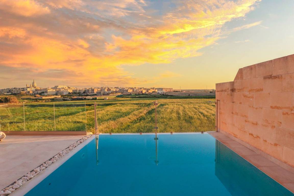 Villa ∙ 4 Habitaciones ∙ 9 Huéspedes - Malta