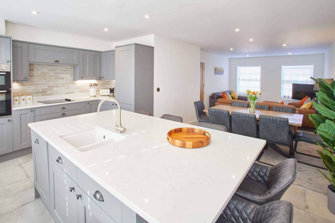 House ∙ 5 Bedrooms ∙ 11 Guests - Whitby, UK