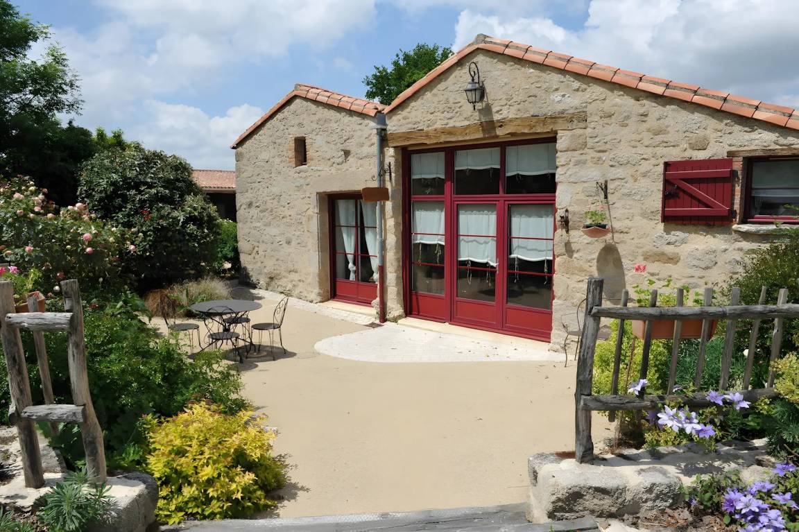 26 M² Chambre D'hôtes ∙ 1 Chambre ∙ 4 Personnes - Les Epesses