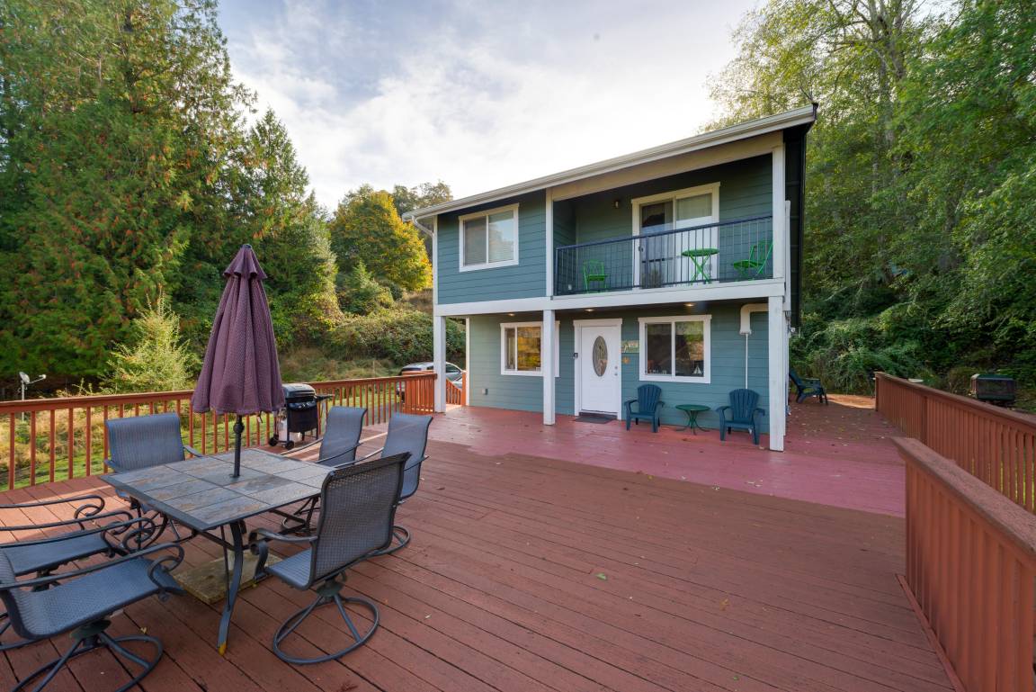 83 M² House ∙ 1 Bedroom ∙ 6 Guests - Anderson Island, WA