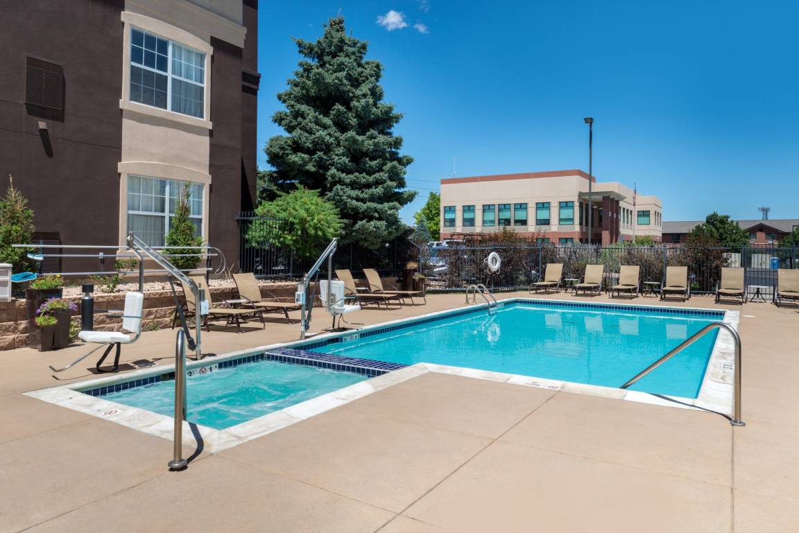 Studio Flat ∙ 1 Bedroom ∙ 4 Guests - Aurora, CO