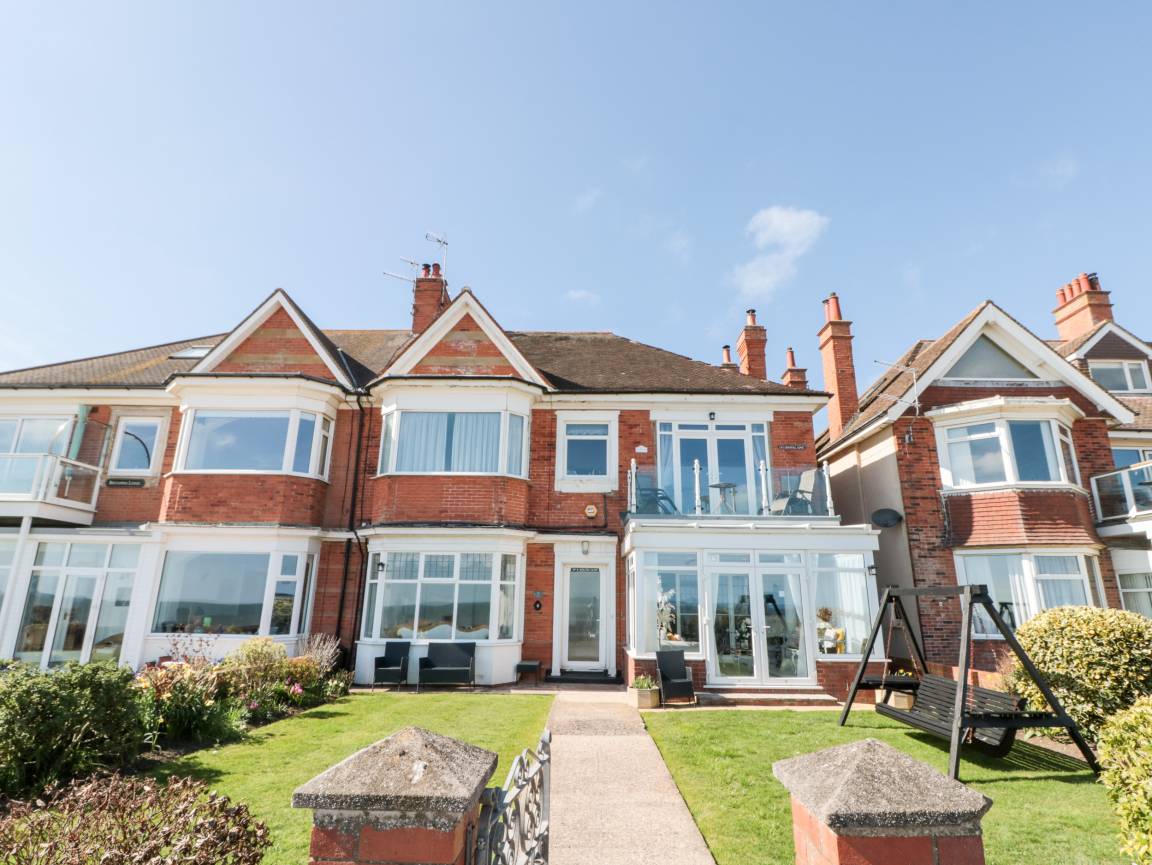 Cottage ∙ 2 Bedrooms ∙ 4 Guests - Bridlington