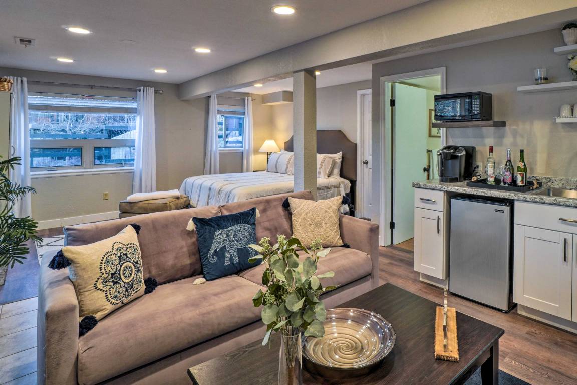 83 M² Apartment ∙ 3 Guests - Castle Rock, CO