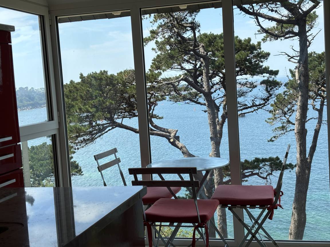 150 M² House ∙ 4 Bedrooms ∙ 8 Guests - Perros-Guirec