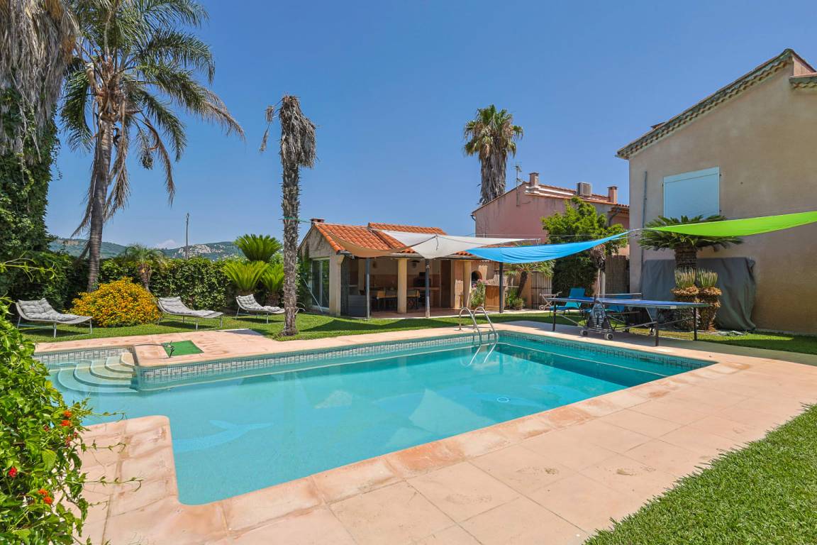 120 M² Villa ∙ 3 Chambres ∙ 6 Personnes - Île de Porquerolles