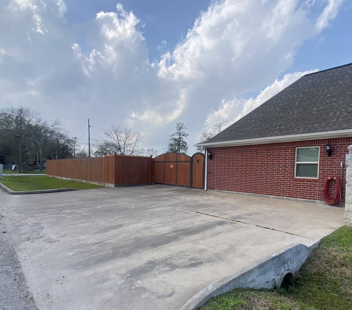 251 M² House ∙ 8 Bedrooms ∙ 19 Guests - Humble, TX