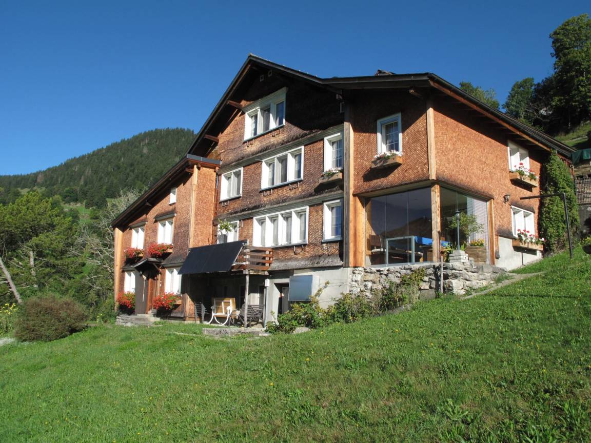 80 M² Ferienwohnung ∙ 2 Schlafzimmer ∙ 6 Gäste - Wildhaus