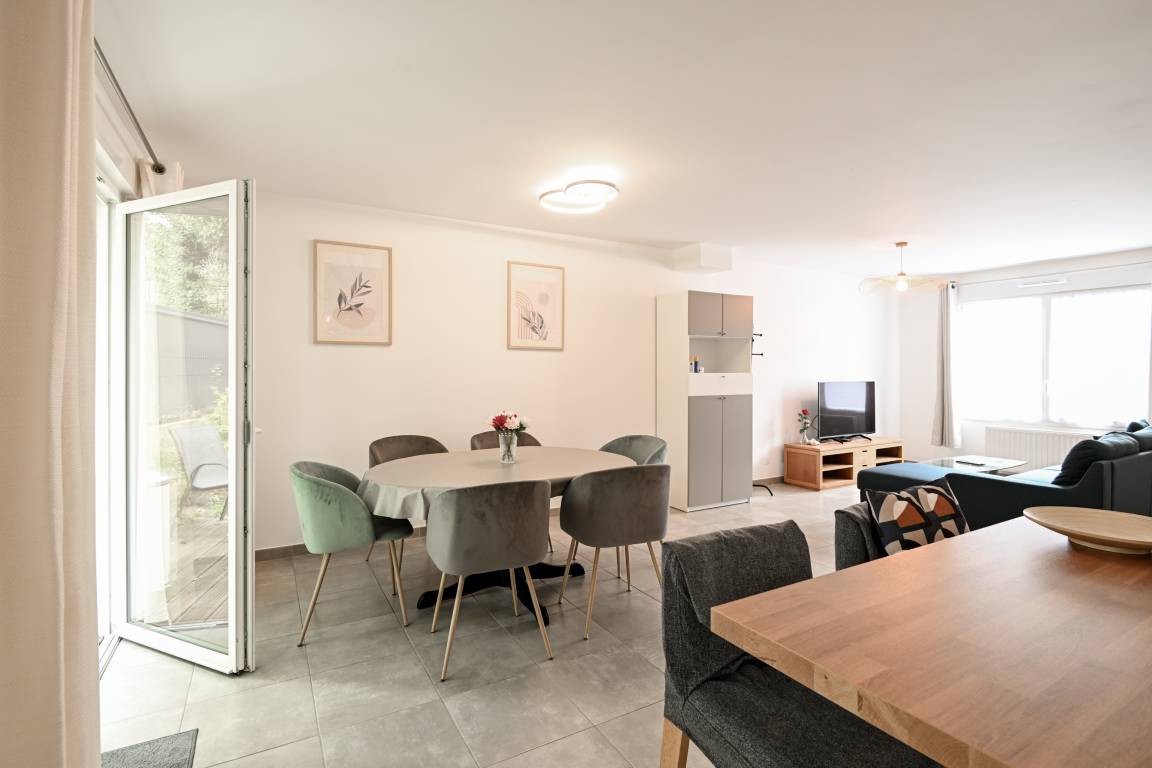 92 M² Maison De Vacances ∙ 3 Chambres ∙ 8 Personnes - Courseulles-sur-Mer