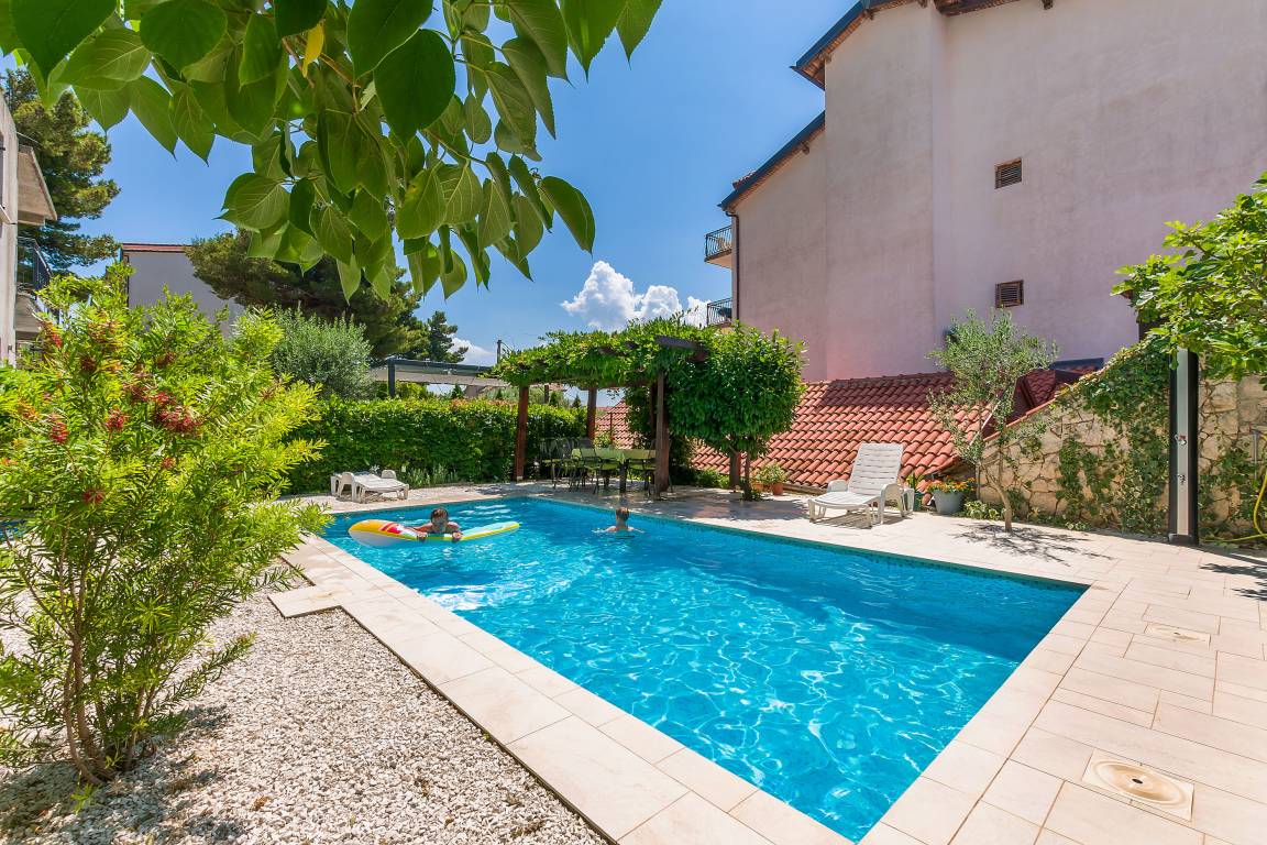 43 M² Ferienwohnung ∙ 1 Schlafzimmer ∙ 4 Gäste - Omiš