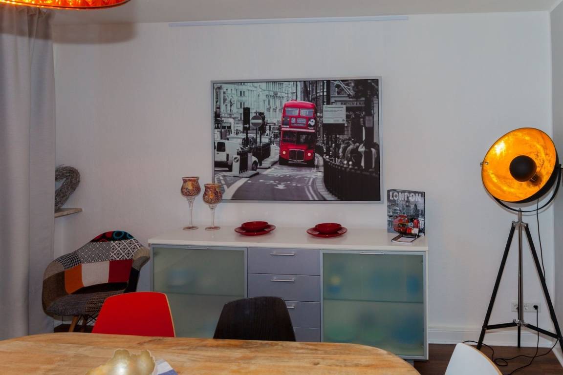 90 M² Ferienwohnung ∙ 2 Schlafzimmer ∙ 4 Gäste - Haan