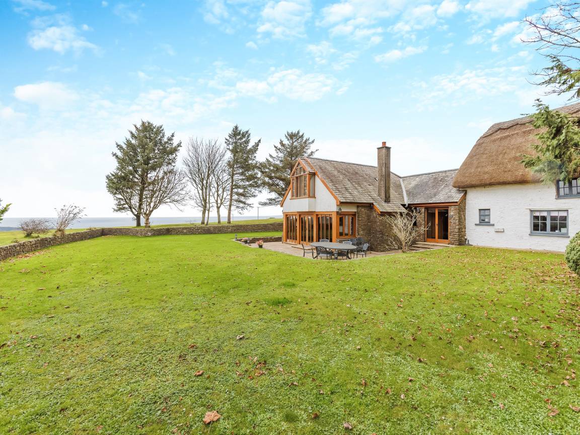 Cottage ∙ 4 Bedrooms ∙ 7 Guests - Clovelly