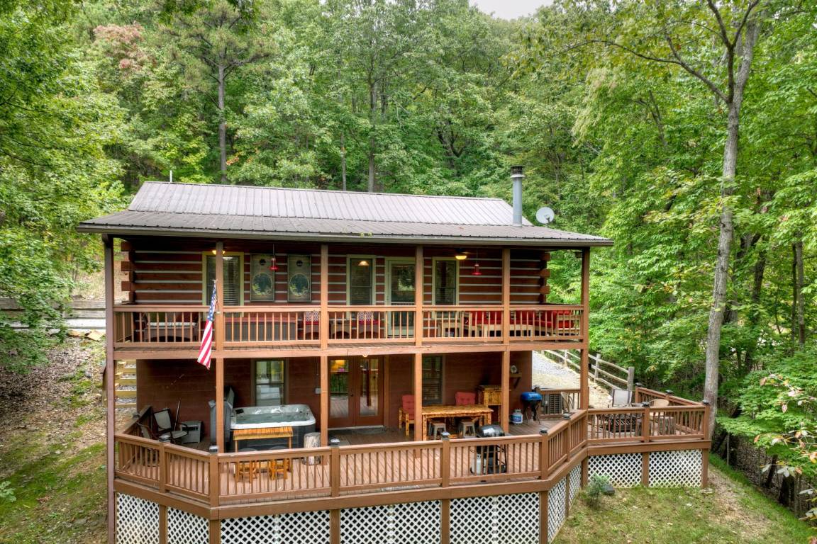186 M² Cabin ∙ 4 Bedrooms ∙ 8 Guests - Nottely Lake, GA