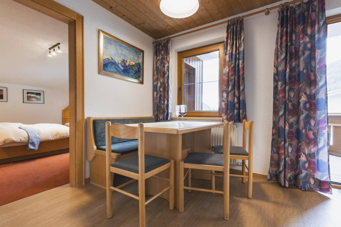 50 M² Ferienwohnung ∙ 2 Schlafzimmer ∙ 5 Gäste - Galtür