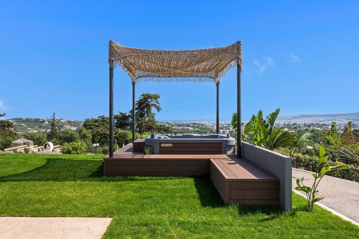 500 M² Villa ∙ 9 Schlafzimmer ∙ 18 Gäste - Chania