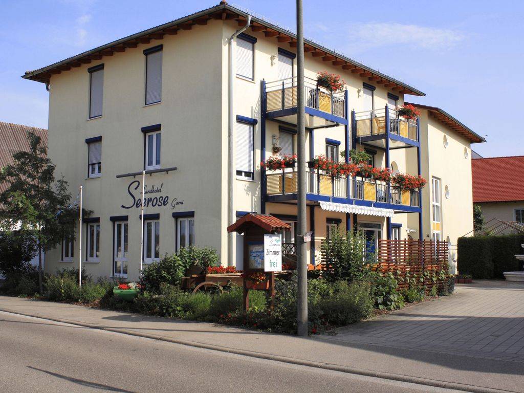 Seerose Landhotel - Gunzenhausen
