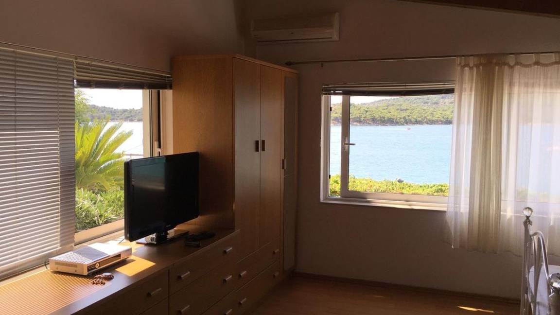 25 M² Hotel ∙ 1 Schlafzimmer ∙ 2 Gäste - Murter