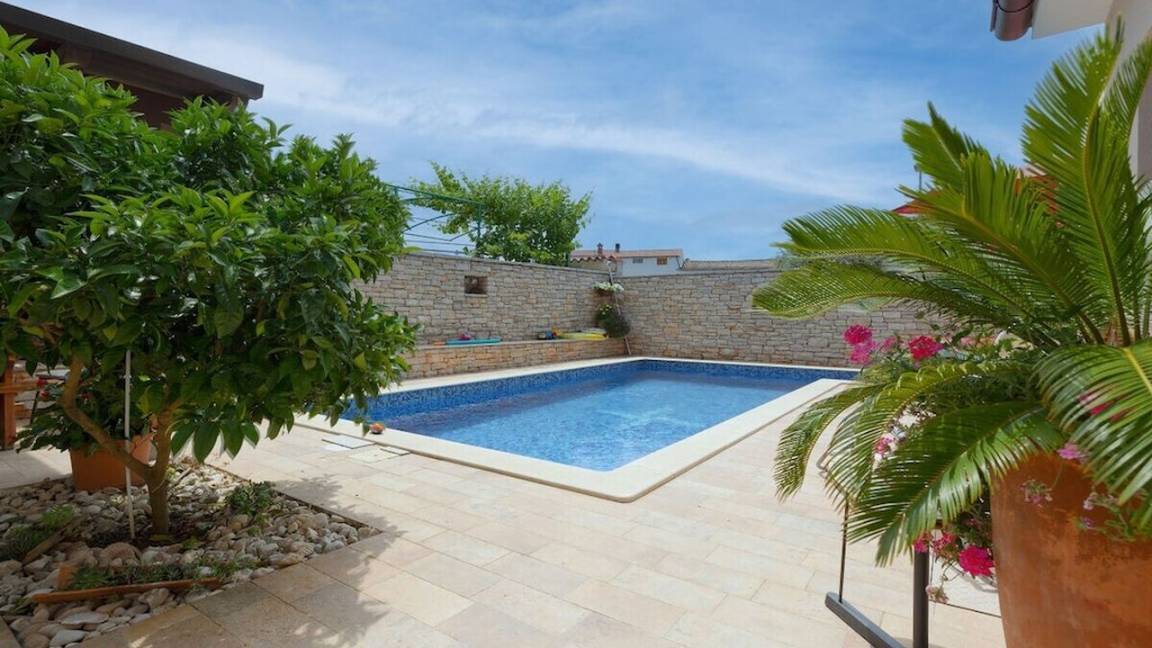 35 M² Casa ∙ 1 Habitación ∙ 3 Huéspedes - Pula