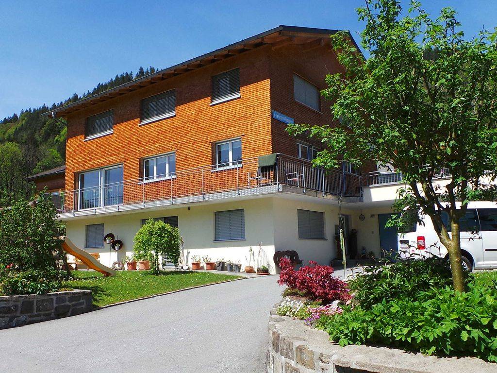 74 M² Ferienwohnung ∙ 3 Schlafzimmer ∙ 5 Gäste - Damüls