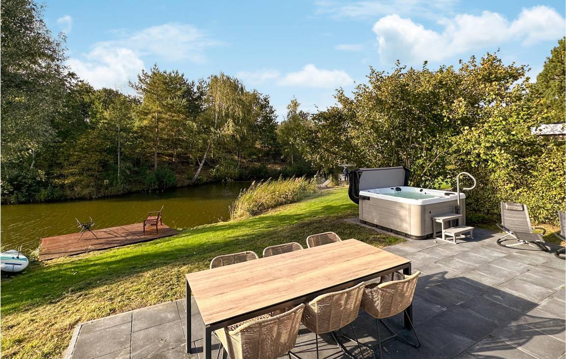 105 M² Huis ∙ 3 Slaapkamers ∙ 6 Gasten - Stadskanaal