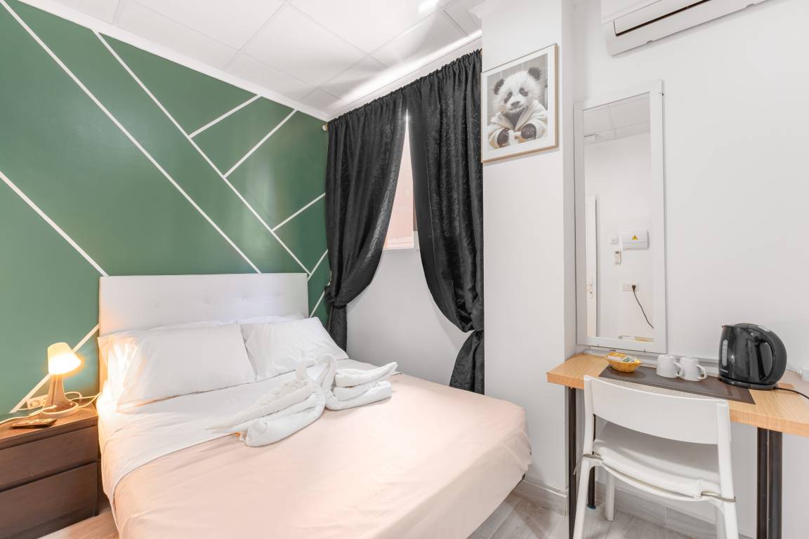 12 M² Bed And Breakfast ∙ 1 Bedroom ∙ 1 Guest - Torrevieja