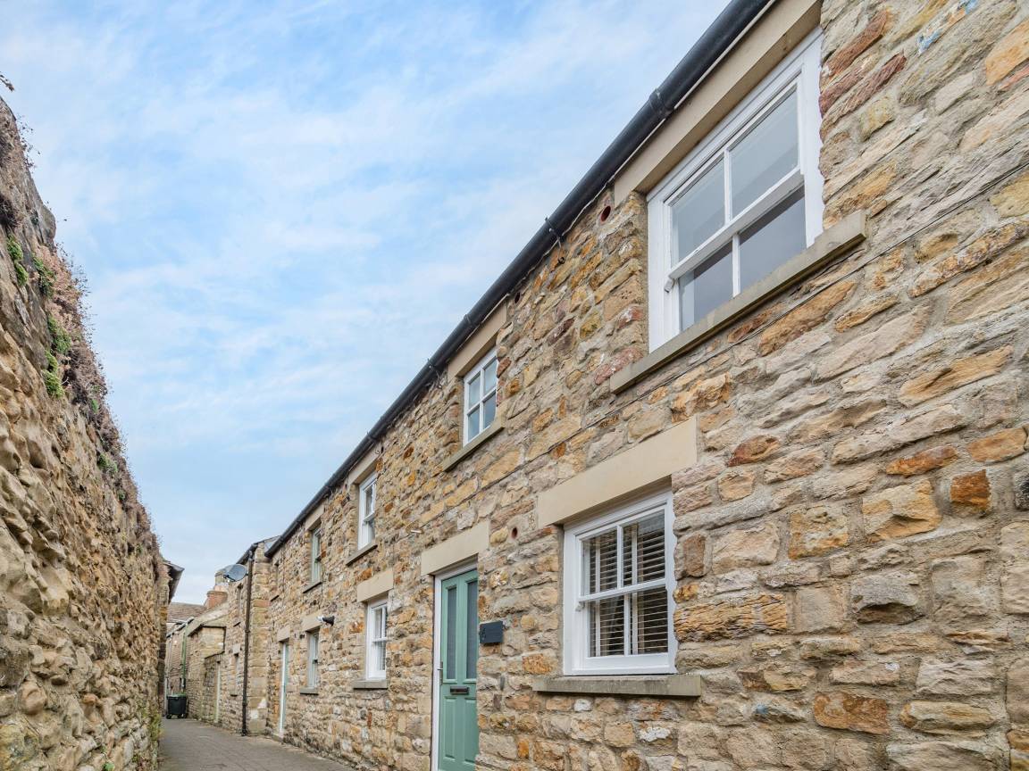 Cottage ∙ 2 Bedrooms ∙ 4 Guests - The Bowes Museum