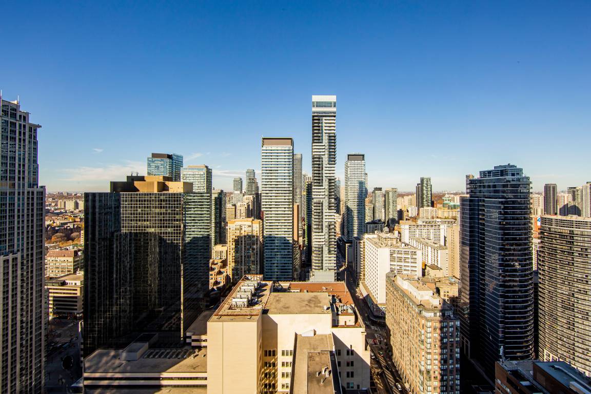 71 M² Apartment ∙ 3 Bedrooms ∙ 6 Guests - Toronto