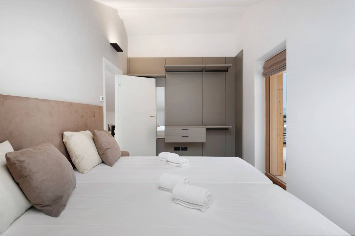 76 M² Apartamento ∙ 1 Habitación ∙ 4 Huéspedes - Bolzano, Italia