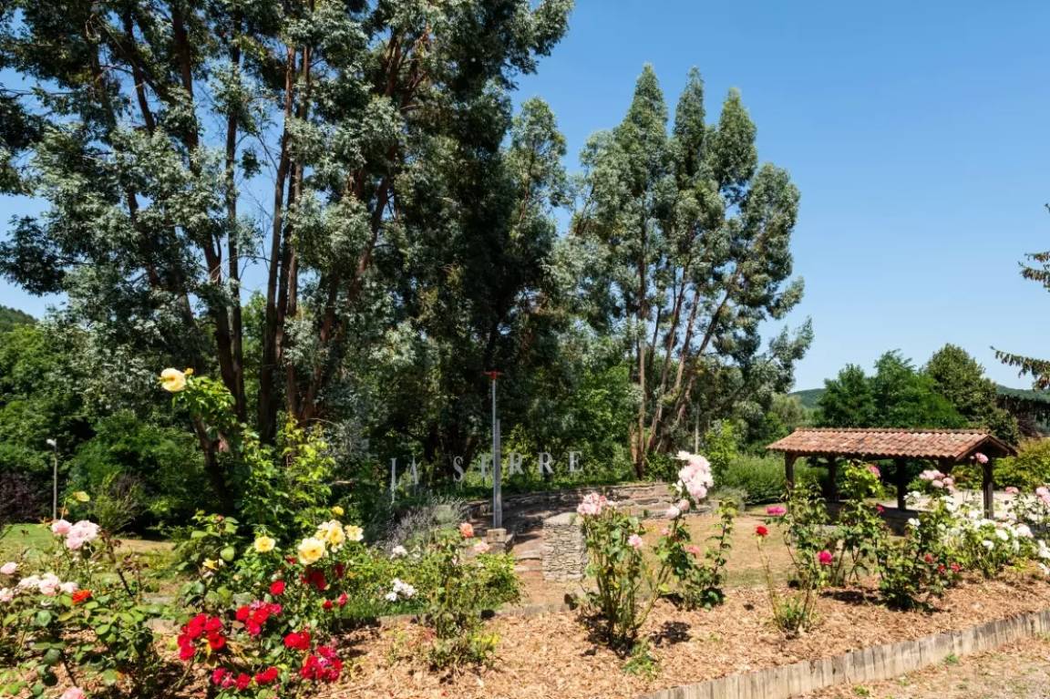 31 M² Caravan ∙ 3 Bedrooms ∙ 6 Guests - Ariege