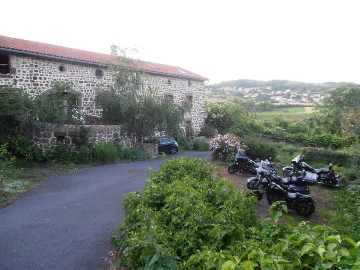 15 M² Bed And Breakfast ∙ 1 Bedroom ∙ 4 Guests - Le Puy