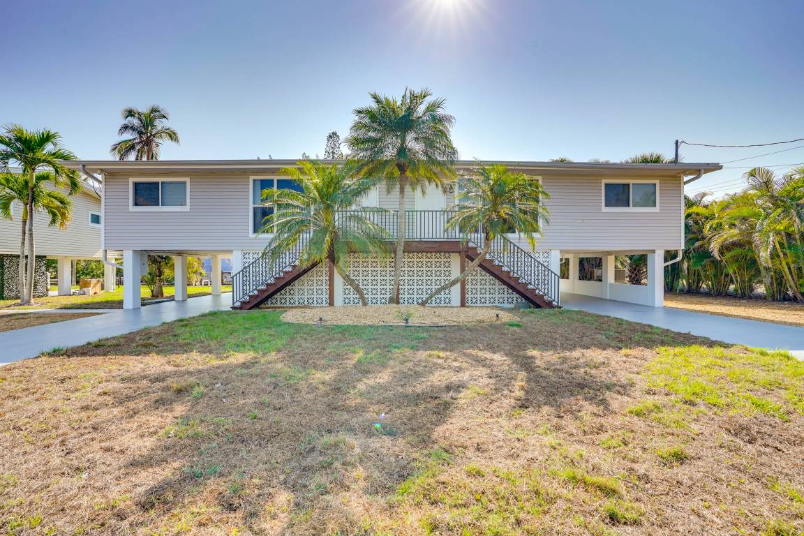 86 M² House ∙ 2 Bedrooms ∙ 4 Guests - Bonita Springs, FL