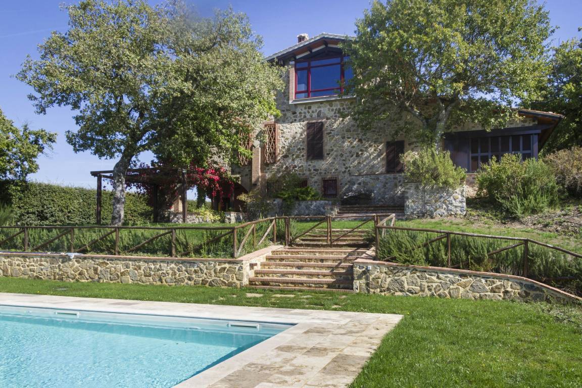 400 M² House ∙ 5 Bedrooms ∙ 9 Guests - Monteriggioni
