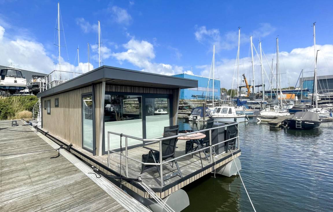 35 M² Hausboot ∙ 2 Schlafzimmer ∙ 4 Gäste - Hellevoetsluis